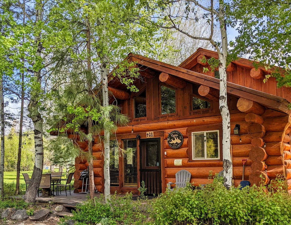 Wolfridge Resort | Methow River vacation homes pool